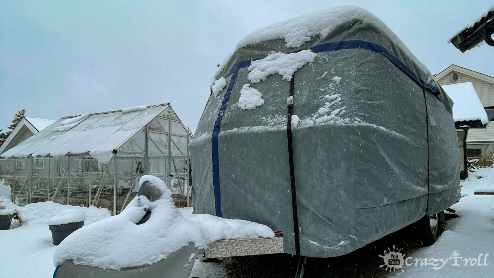 What kind of Eriba caravan covers are available?