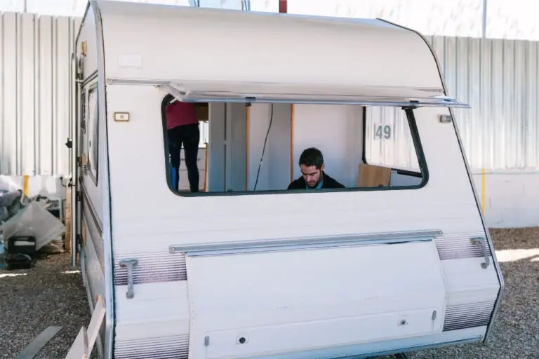 What kind of Eriba caravan covers are available?